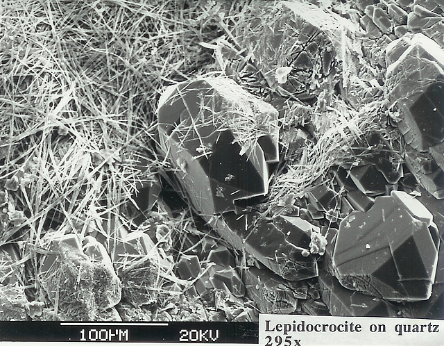 Lepidocrocite, Quartz