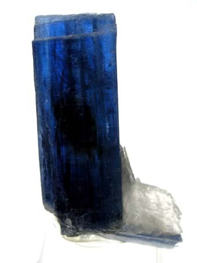 Kyanite, Quartz