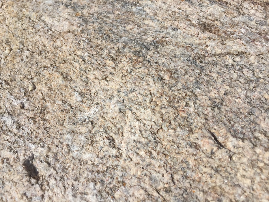 Metadacite: Mineral information, data and localities.