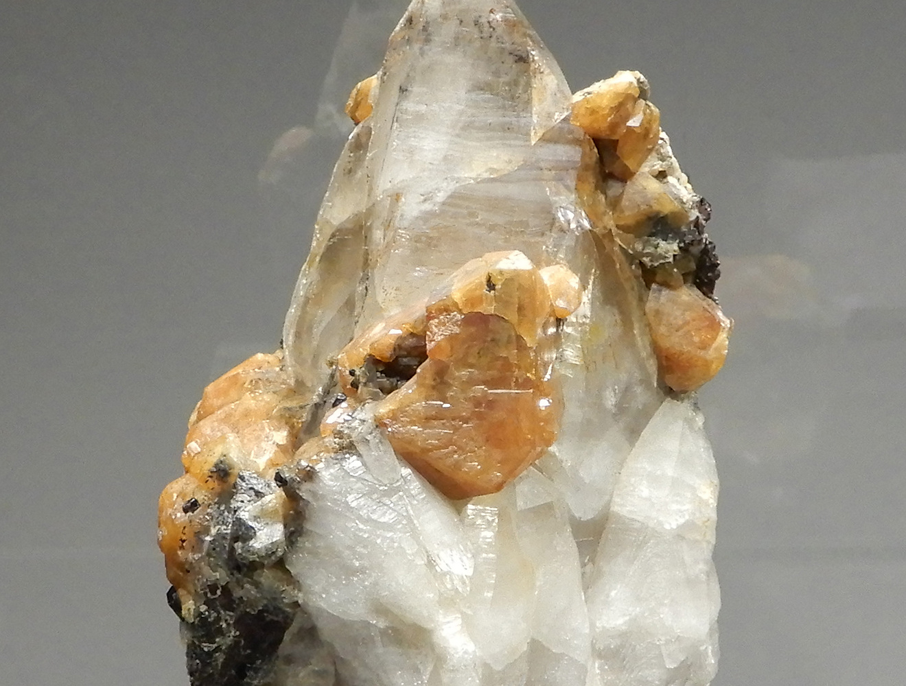 General : Scheelite – Russia