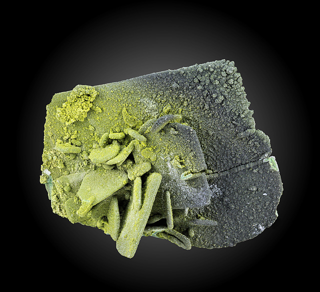 Mottramite, Wulfenite