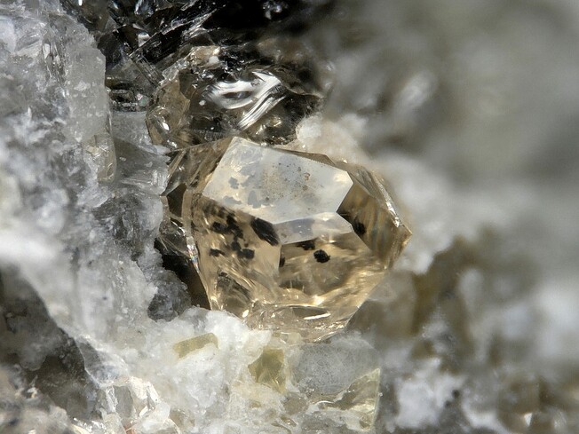 Monticellite: Mineral information, data and localities.