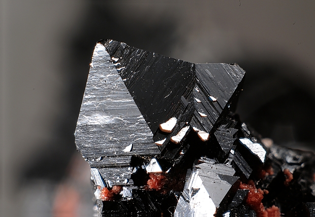 Hausmannite: Mineral information, data and localities.