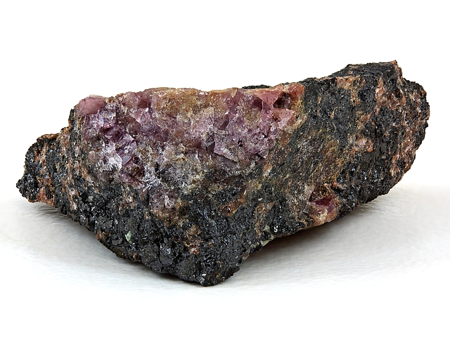 Hodgkinsonite, Franklinite, Willemite