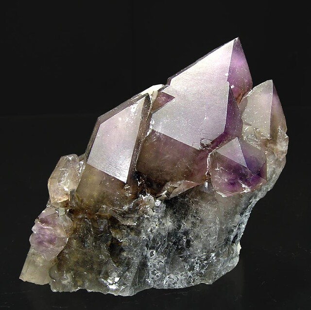 Quartz (Var: Amethyst)