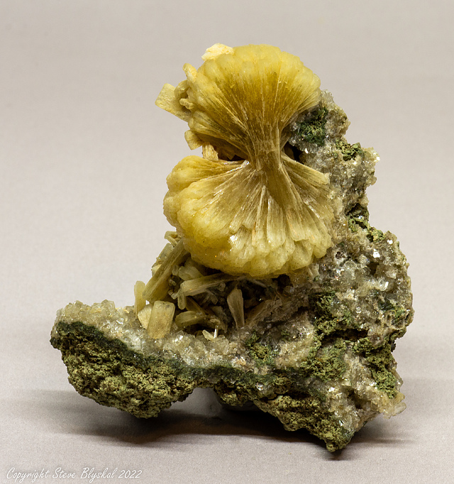 Stilbite-Ca, Stilbite Subgroup, Heulandite Subgroup