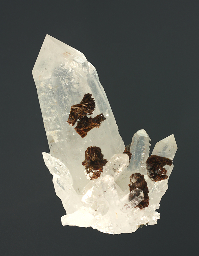 Hubeite, Quartz