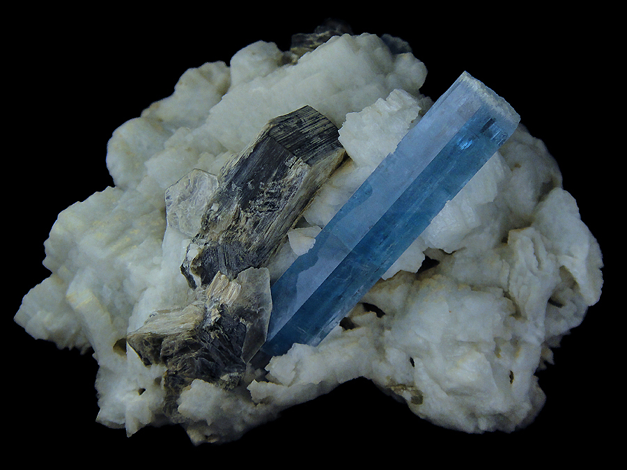 Blue Beryl (Maxixe): Mineral information, data and localities.