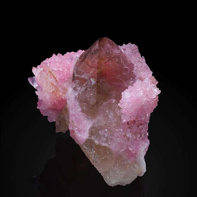 Quartz (Var: Rose Quartz), Quartz