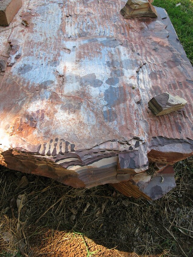 Zebra stone: Mineral information, data and localities.