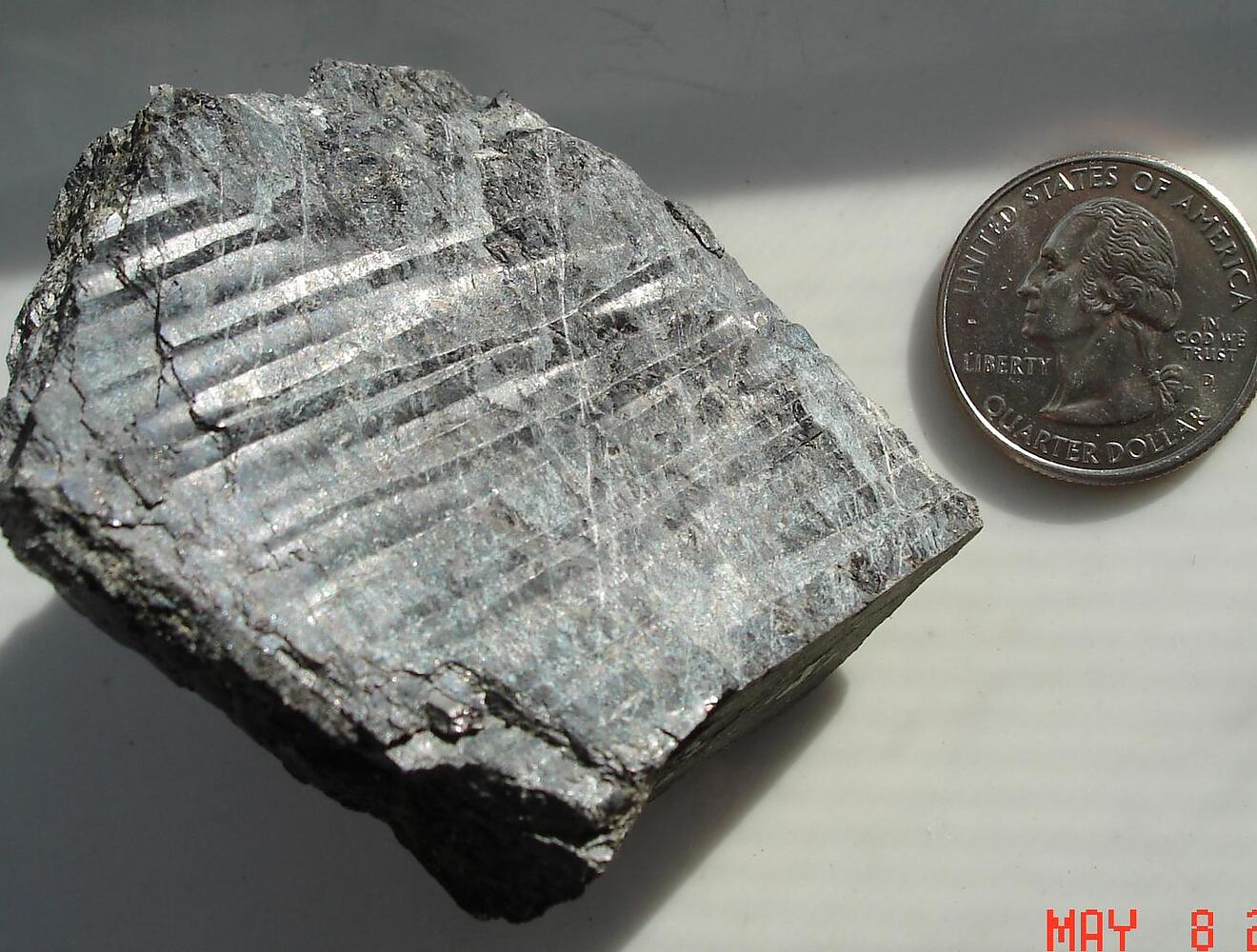 Hypersthene: Mineral information, data and localities.