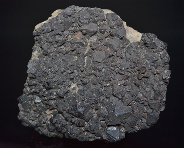 Hematite (Var: Martite)