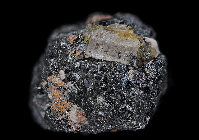 Bromellite, Magnesioferrite