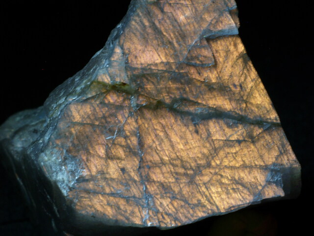 Anorthite (Var: Labradorite)