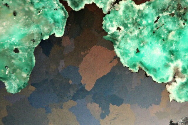 Naumannite, Calcite, Malachite, Chalcomenite