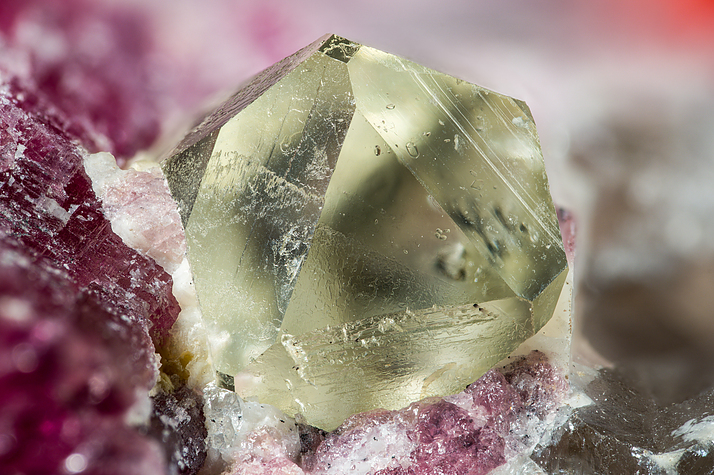 Rhodizite: Mineral information, data and localities.