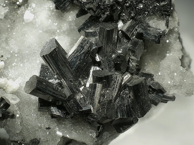 Enargite: Mineral information, data and localities.