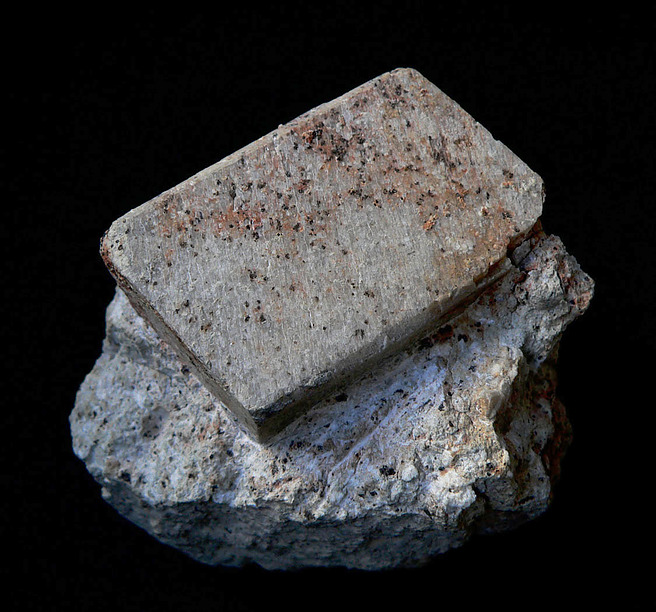 Sanidine: Mineral information, data and localities.