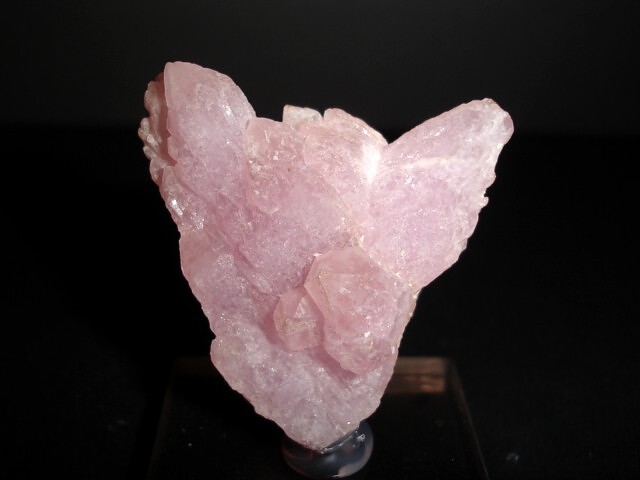 Quartz (Var: Rose Quartz)