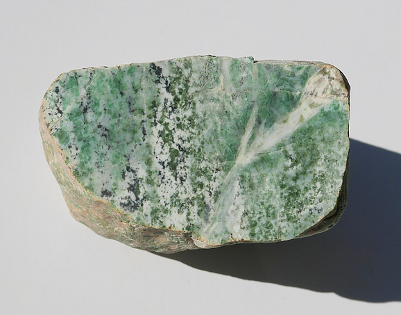 Rodingite: Mineral information, data and localities.