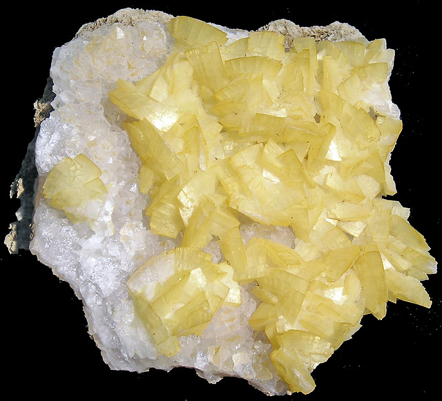Dolomite, Quartz