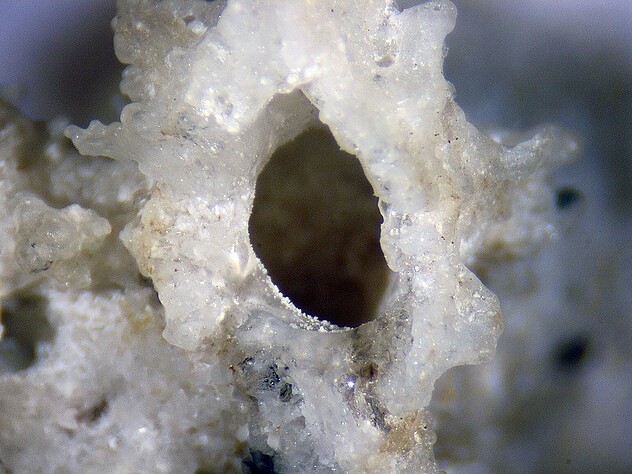 Fulgurite: Mineral information, data and localities.