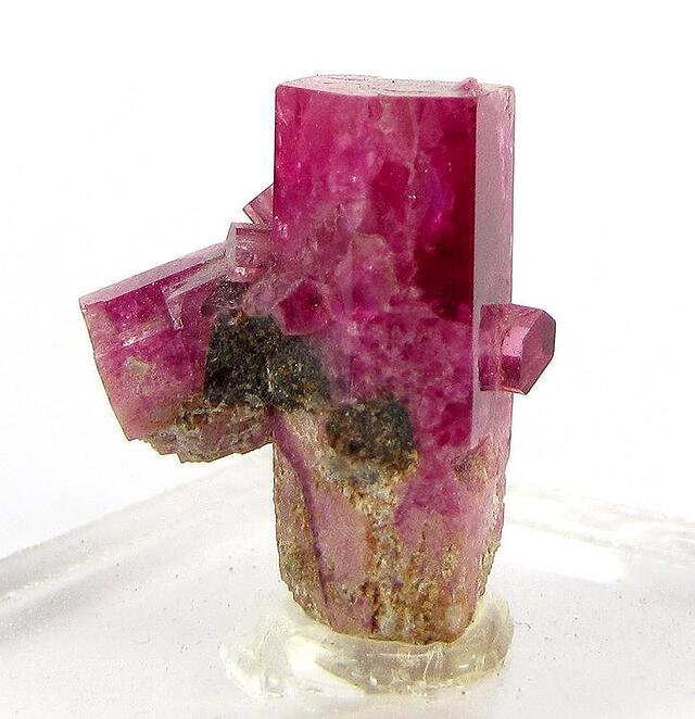 Beryl (Var: Red Beryl)