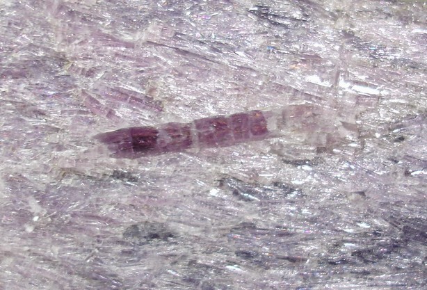 Hexagonite: Mineral information, data and localities.