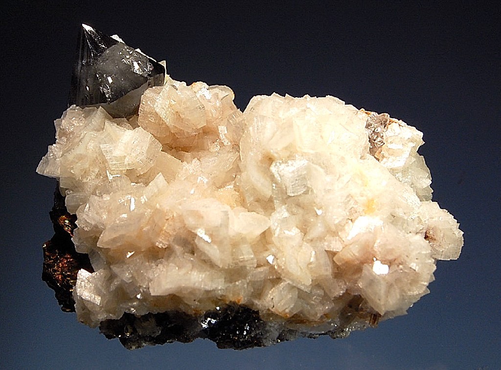 Scheelite Baia Sprie mine, Baia Sprie, Maramureș County, Romania Sharp ...